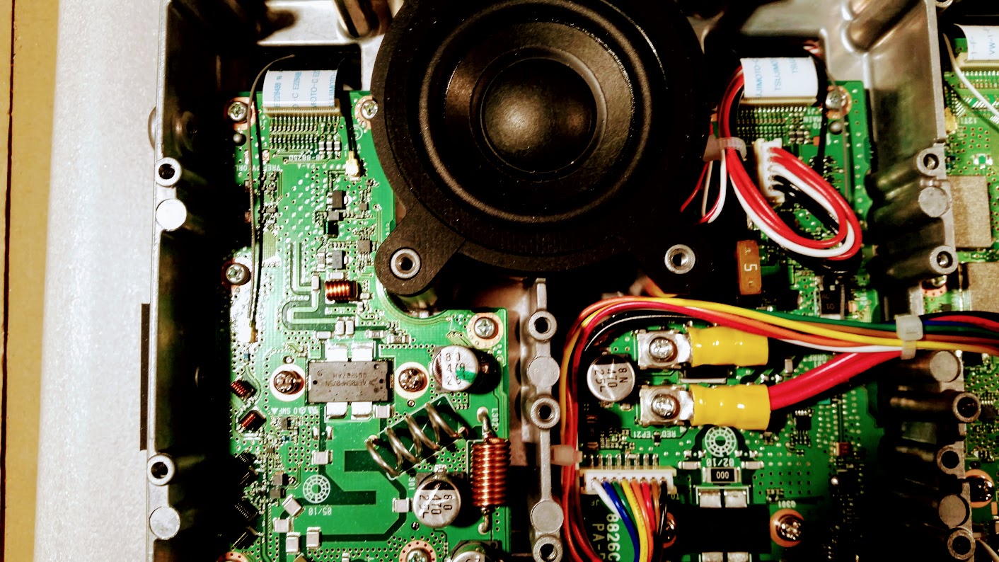 Demenzradio: The real unboxing of the new ICOM IC-9700