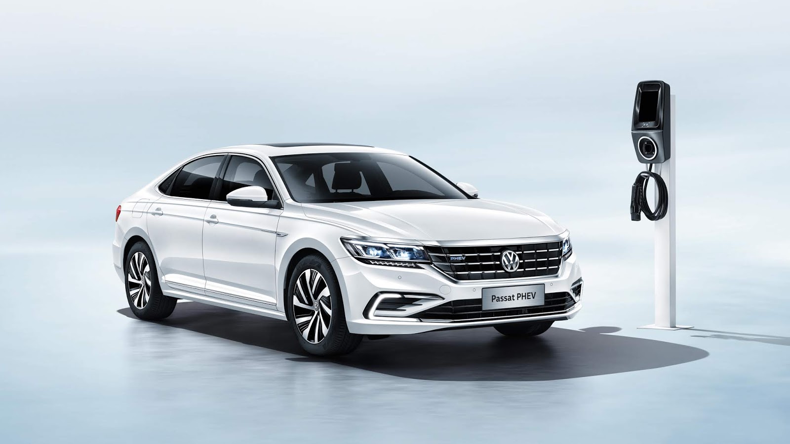 Un maxi-Vento: Volkswagen presentó en China al nuevo Passat : Autoblog ...
