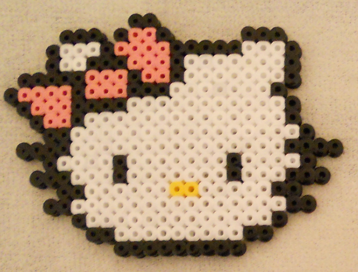Heart Hama Beads: Hello Kitty