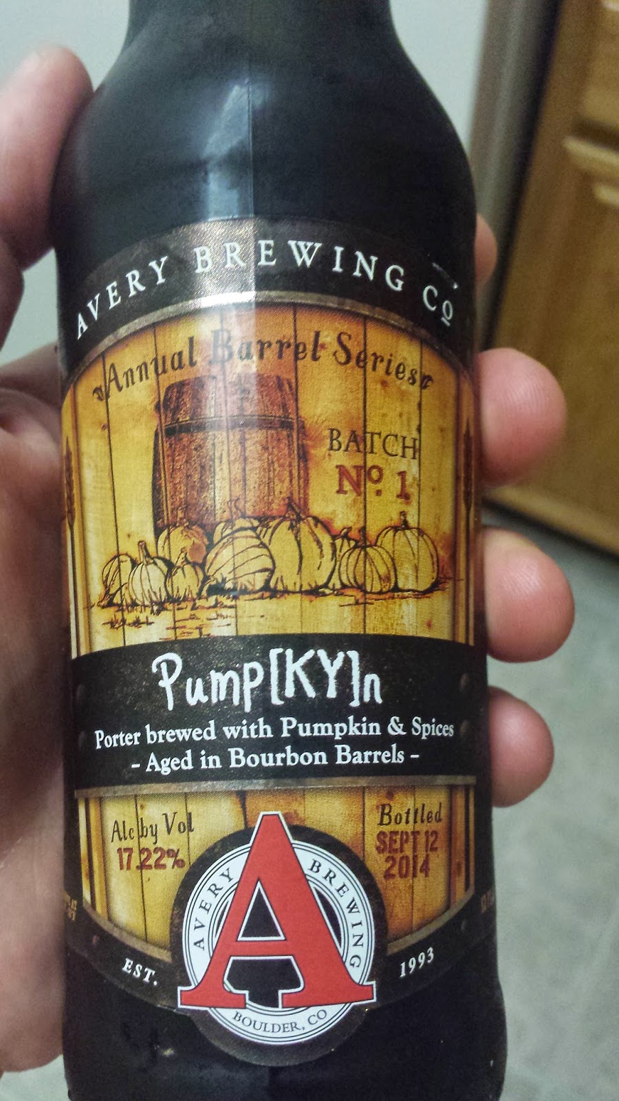 Mike's beer blog: Avery Rumpkin vs Avery PumpKYn