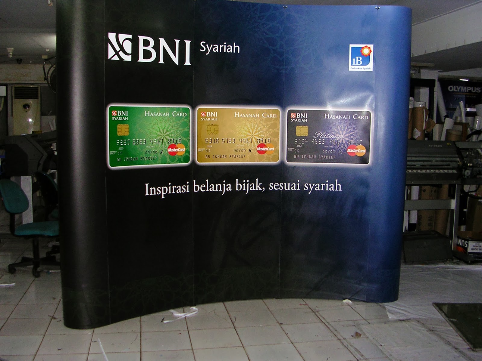 Cetakan Spanduk: Backdrop Luxury curve 3x module Bank BNI Syariah