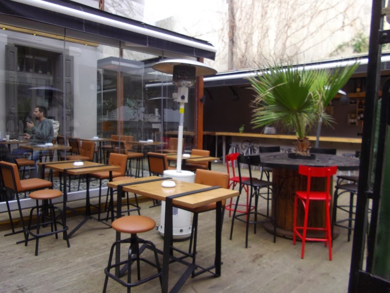 Mexil Design: Cafe Bar Fellos Iraklio Crete