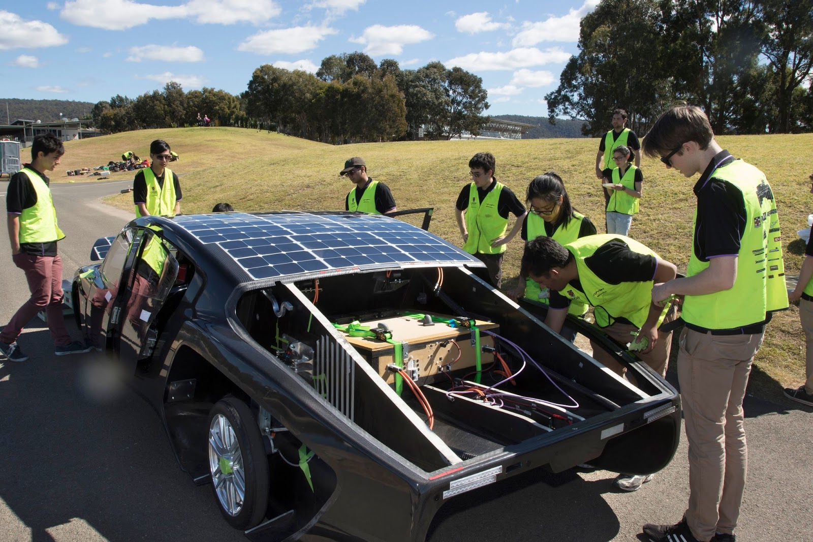 Sunswift Violet ready to compete in World Solar Challenge | Electric ...