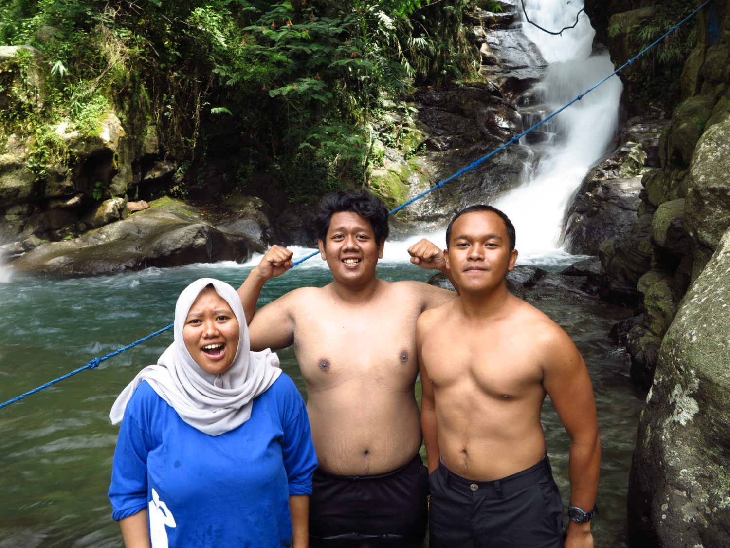 Curug Panjang dan Curug Bulao : Wisata Alternatif di Puncak Bogor