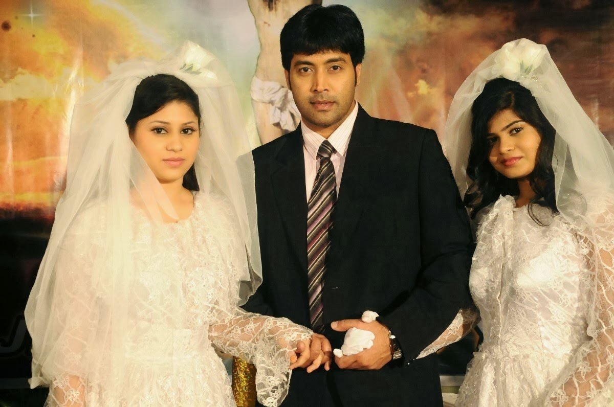 Anandam Arambam Movie Stills no watermarks