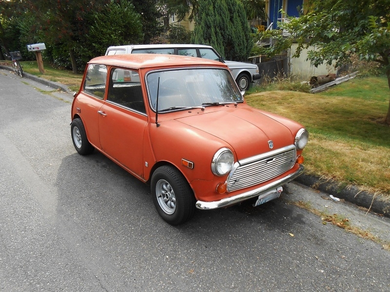 Seattle's Parked Cars: 1973 Austin Mini 1000