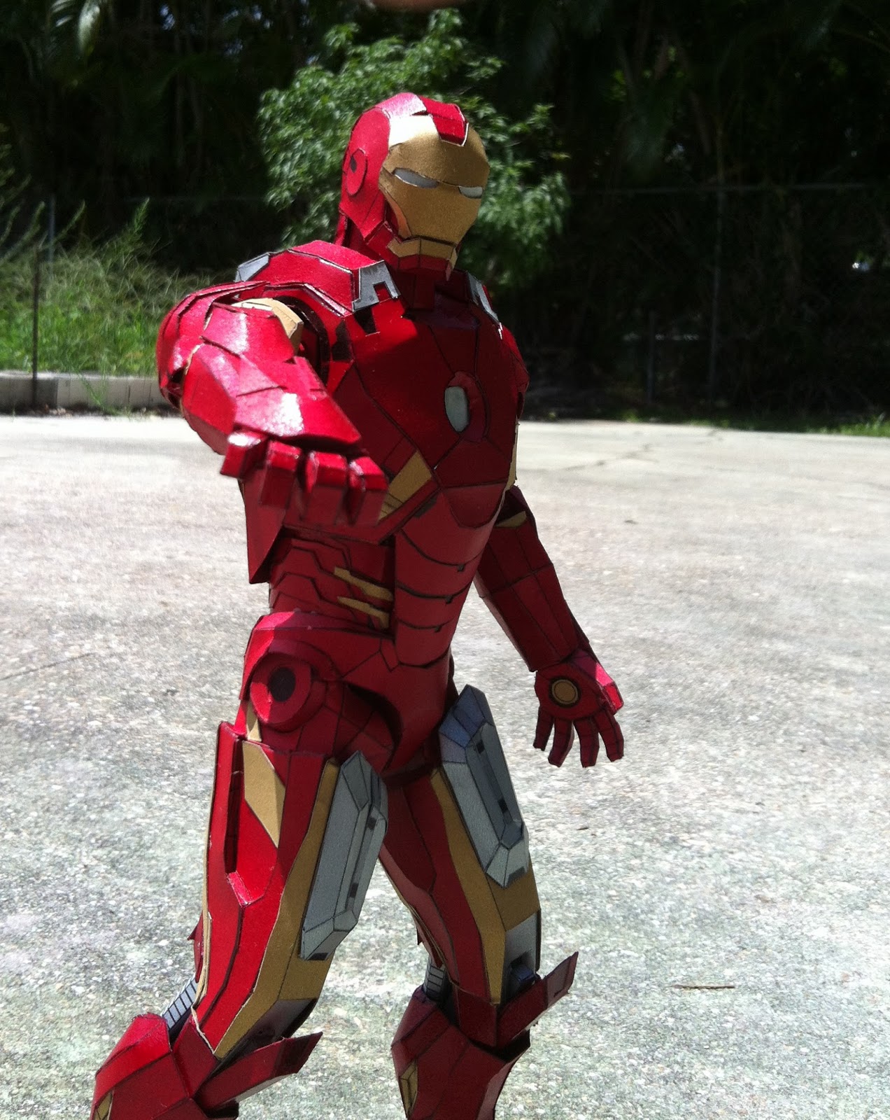 WrightWorks: Completed Papercraft Iron man