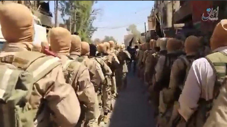 Pictures New ISIS Fighters Parade Through The Streets Of Syria After ...