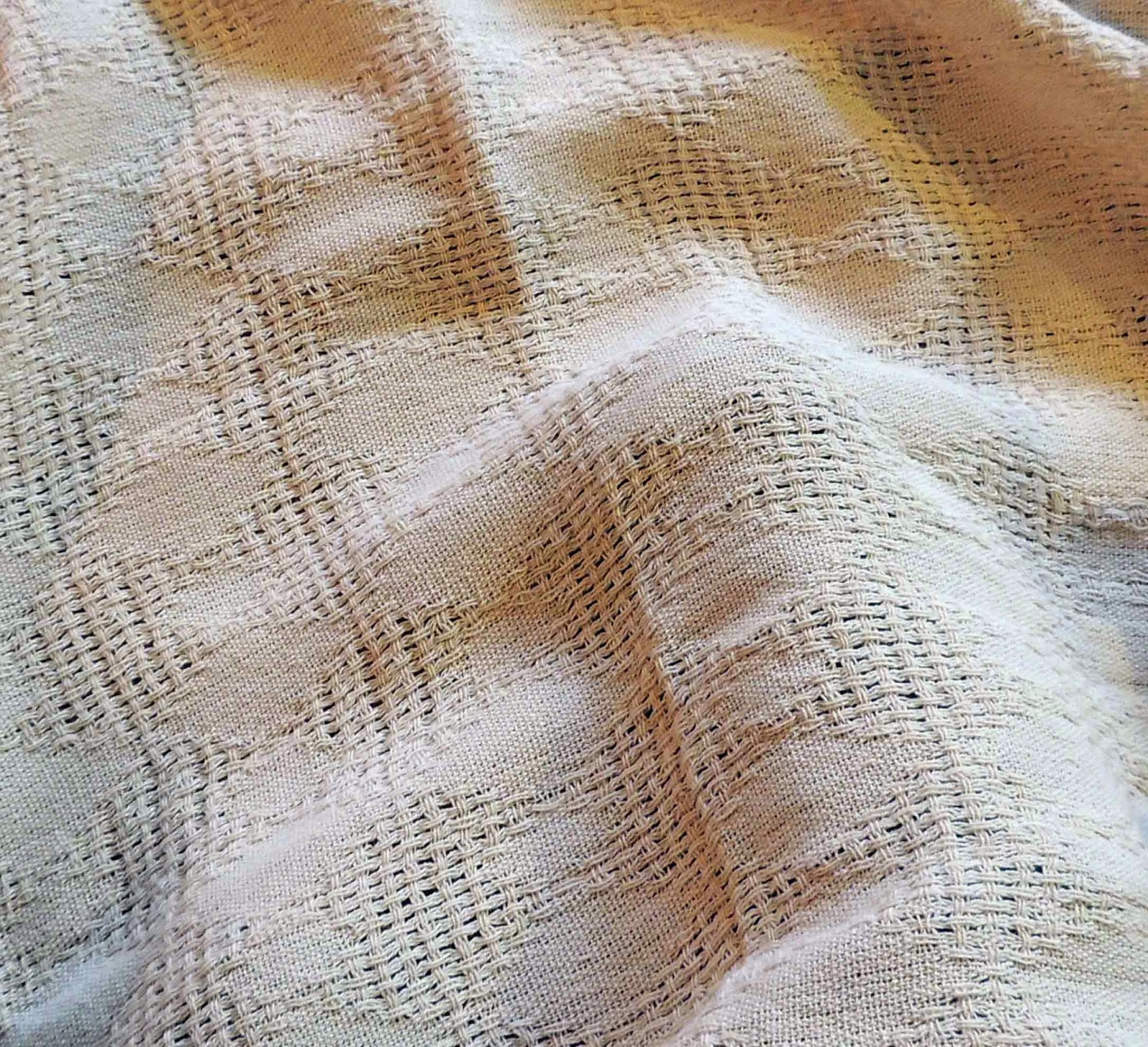 Not 2 Square Weavers: Handwoven cloths to dry your salad greens!