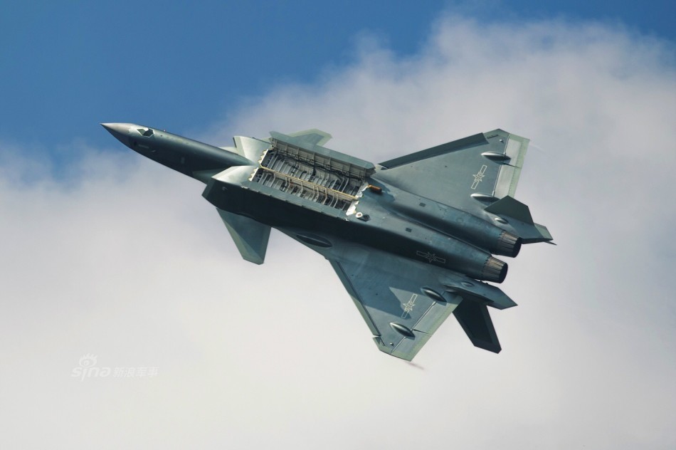 Asian Defence News: PLAAF J-20 internal weapon bays