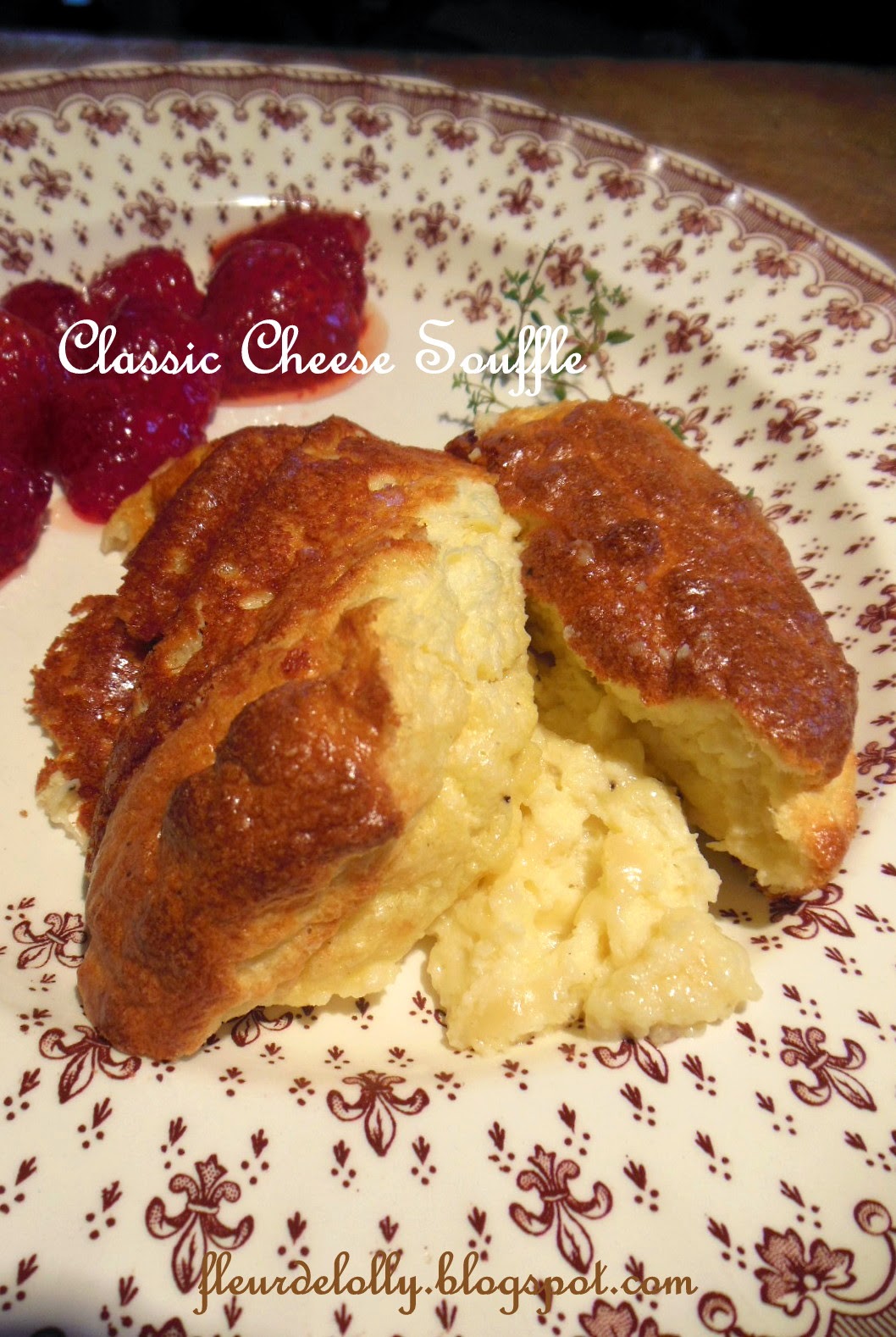 Fleur de Lolly: Souffle Classique au Fromage = Classic Cheese Souffle