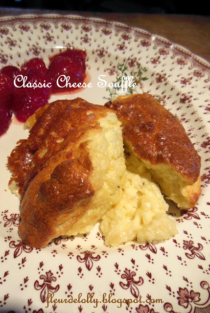 Fleur de Lolly: Souffle Classique au Fromage = Classic Cheese Souffle