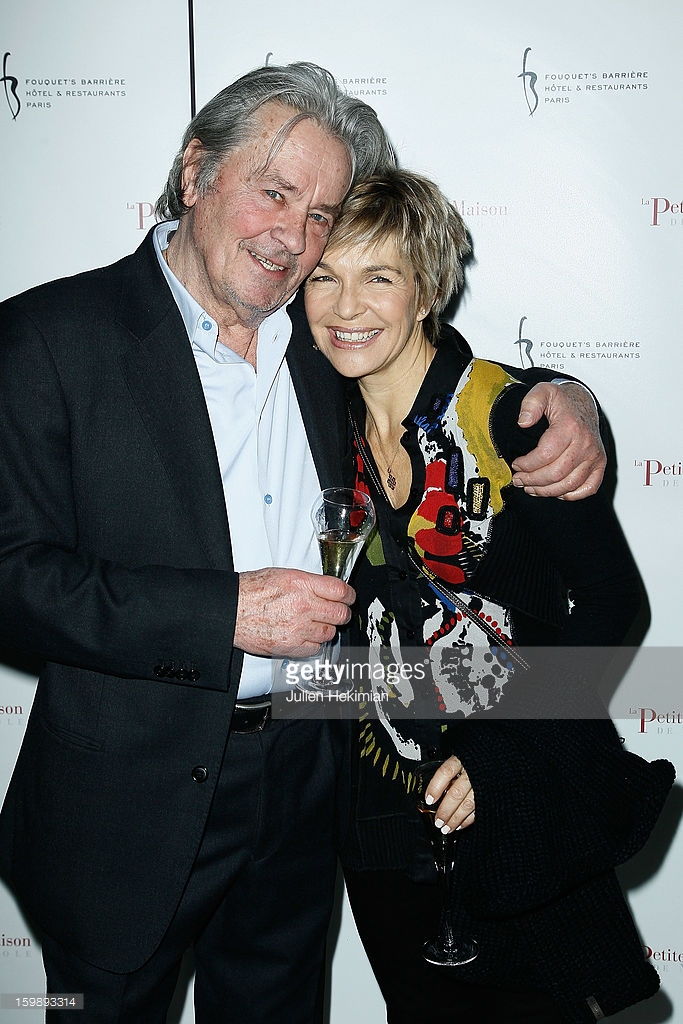 STAR PEOPLE CROWN: ALAIN DELON ,ANTHONY DELON WITH HER HIDDEN DAUGHTER ...