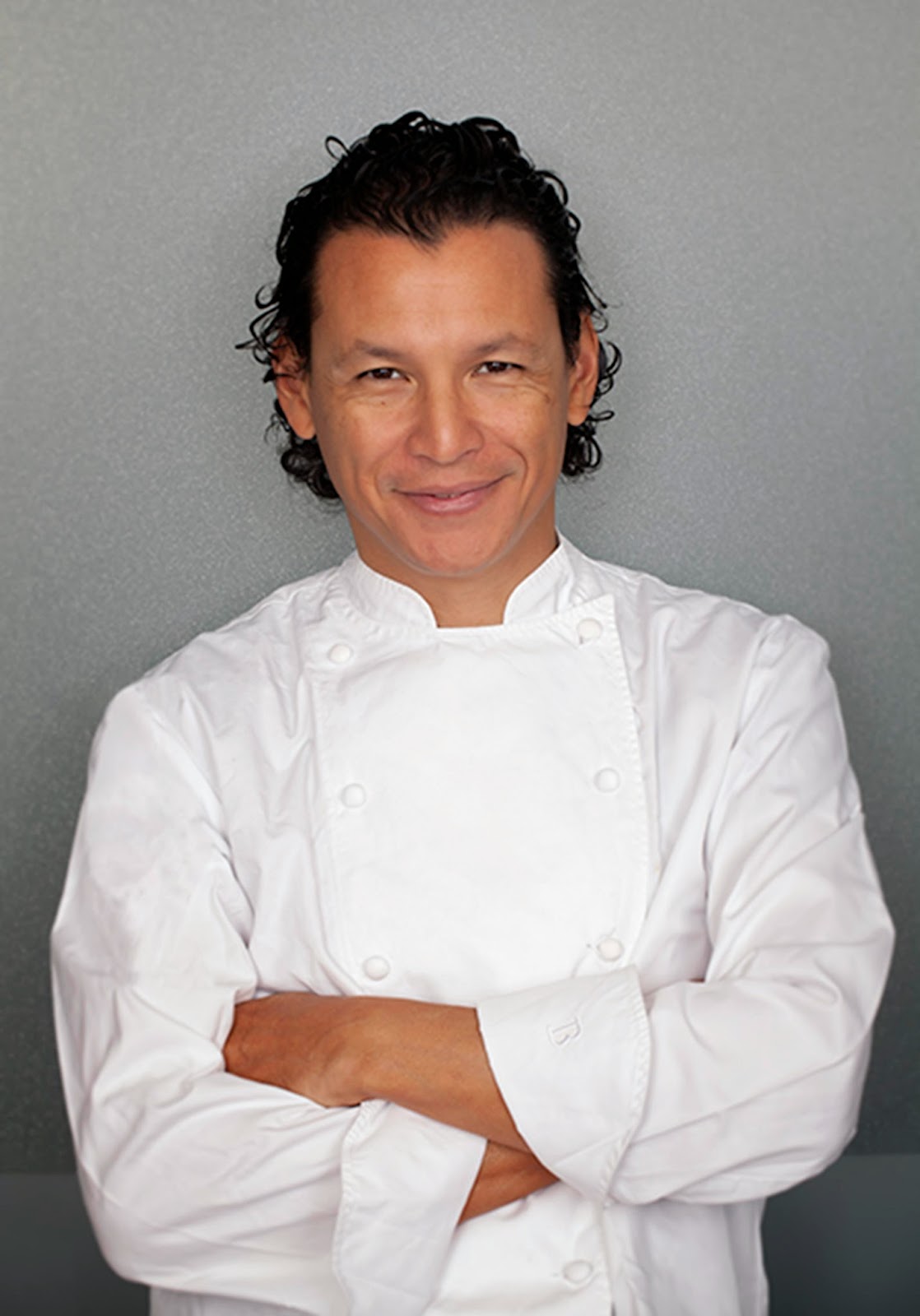 小小食界 Eatz a Small World: Bobby Chinn来到新加坡