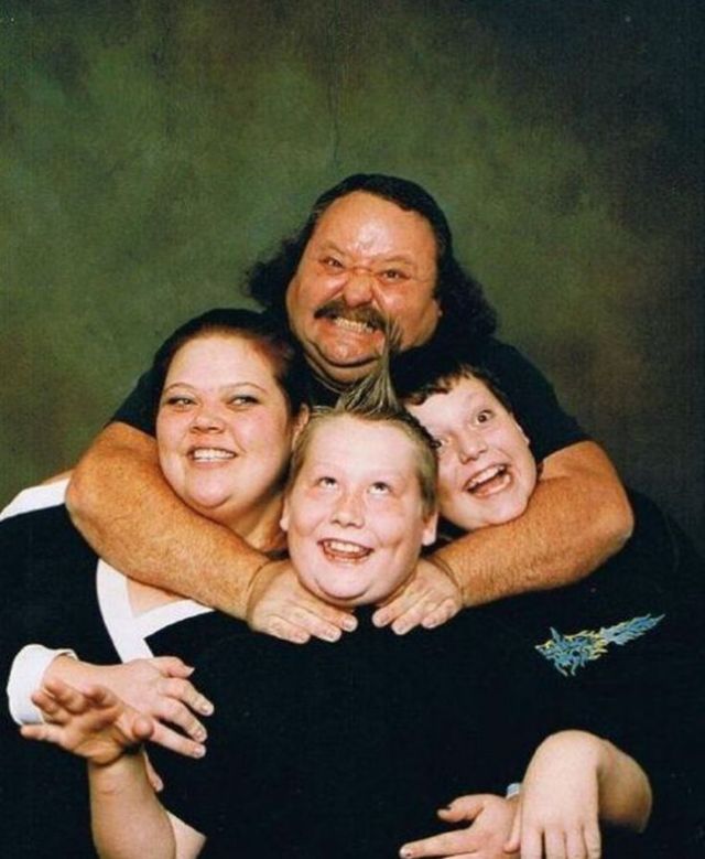 30 Most Awkwardly Glamour Photos Involving Dad That Will Make You Crack ...