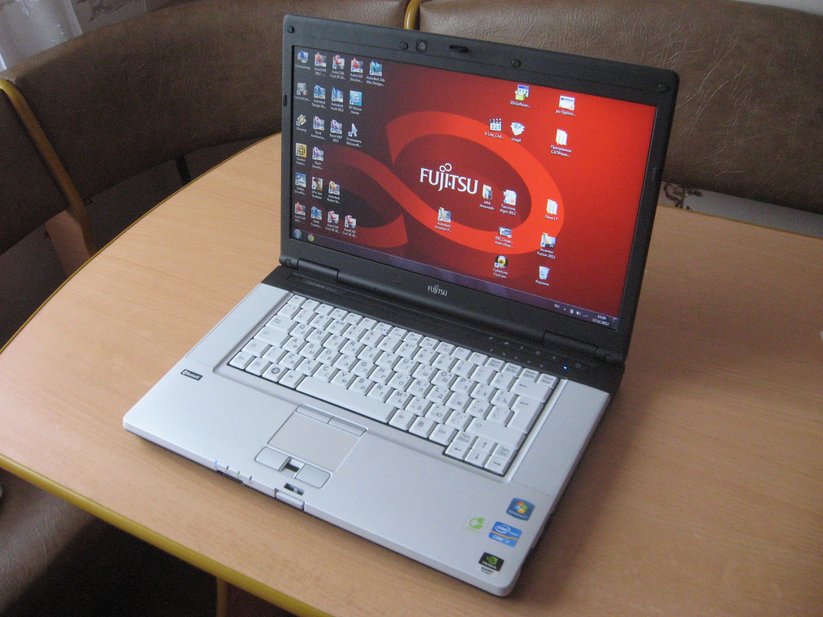 САПР для инженера: Обзор ноутбука Fujitsu Celsius H710