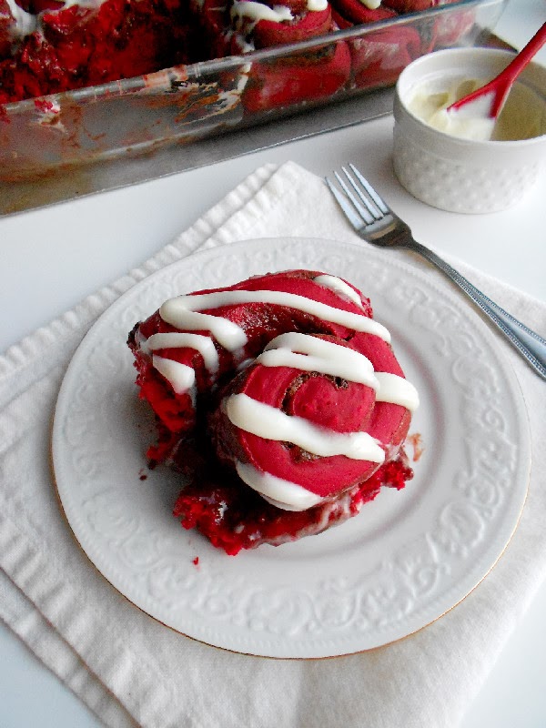 Red Velvet Chocolate Rolls - Confessions of a Confectionista