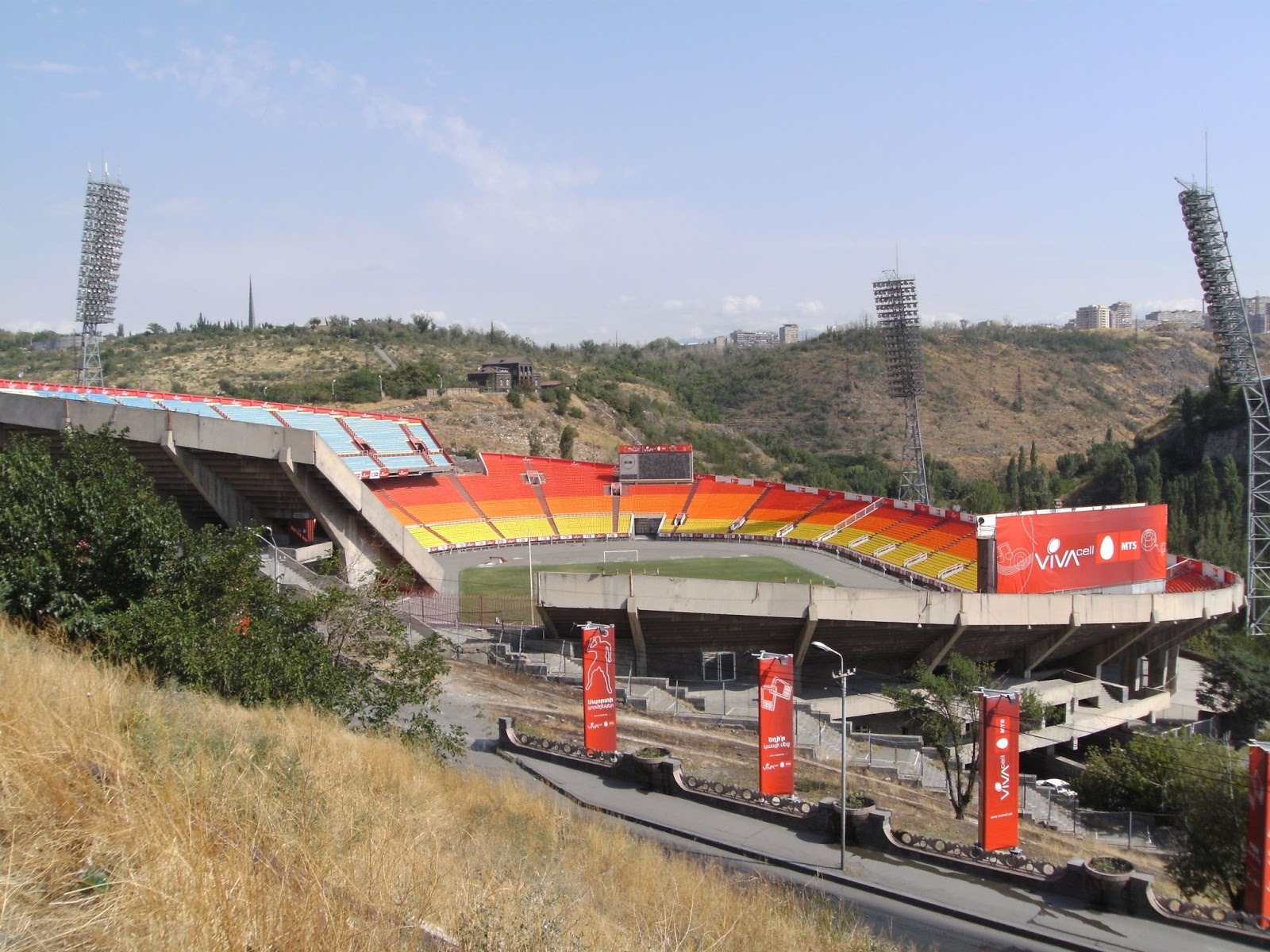 Extreme Football Tourism: ARMENIA: Hrazdan