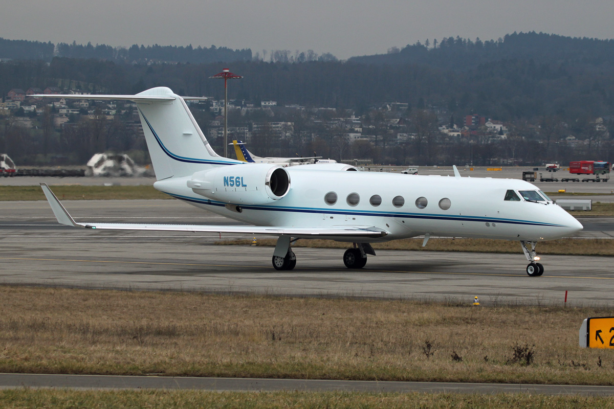 Planes and Trains - Planes 2012: N56L / Gulfstream GIV / Newsflight
