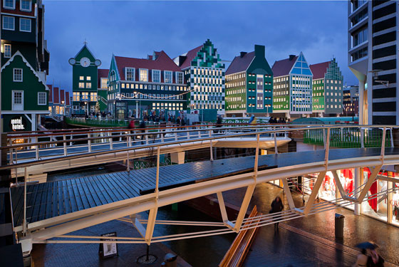 Novel Architecture: Zaanstad City Hall