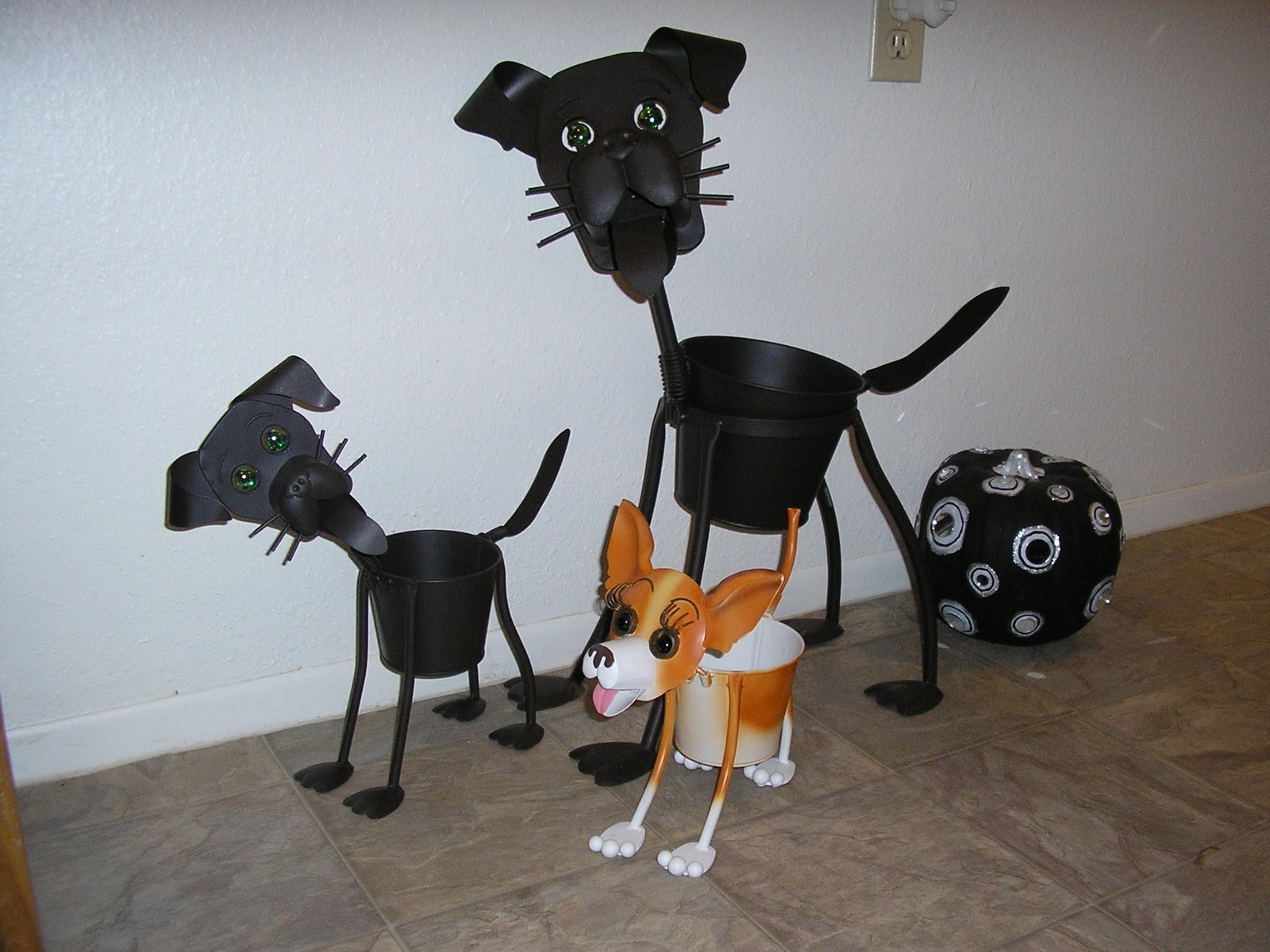 Dogg and Pony Show: Fall dog decorations and a card