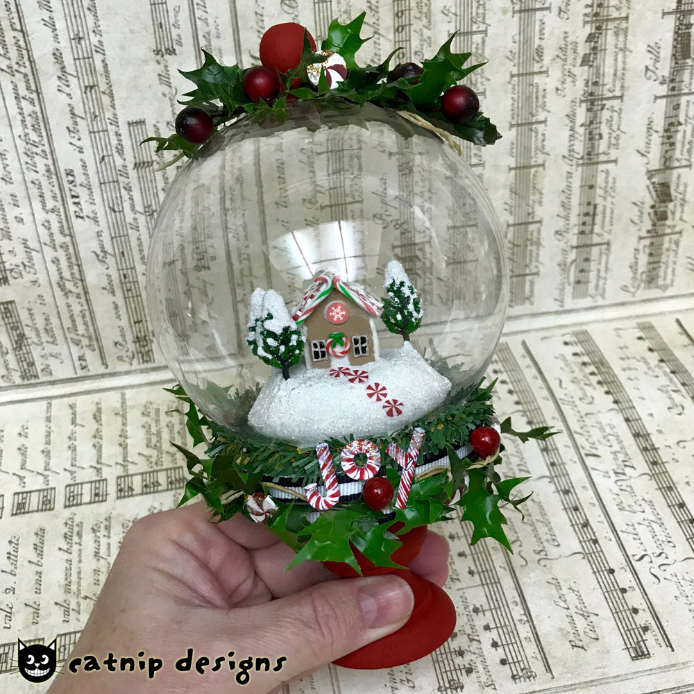 artistic catnip: Waterless Snowglobes...