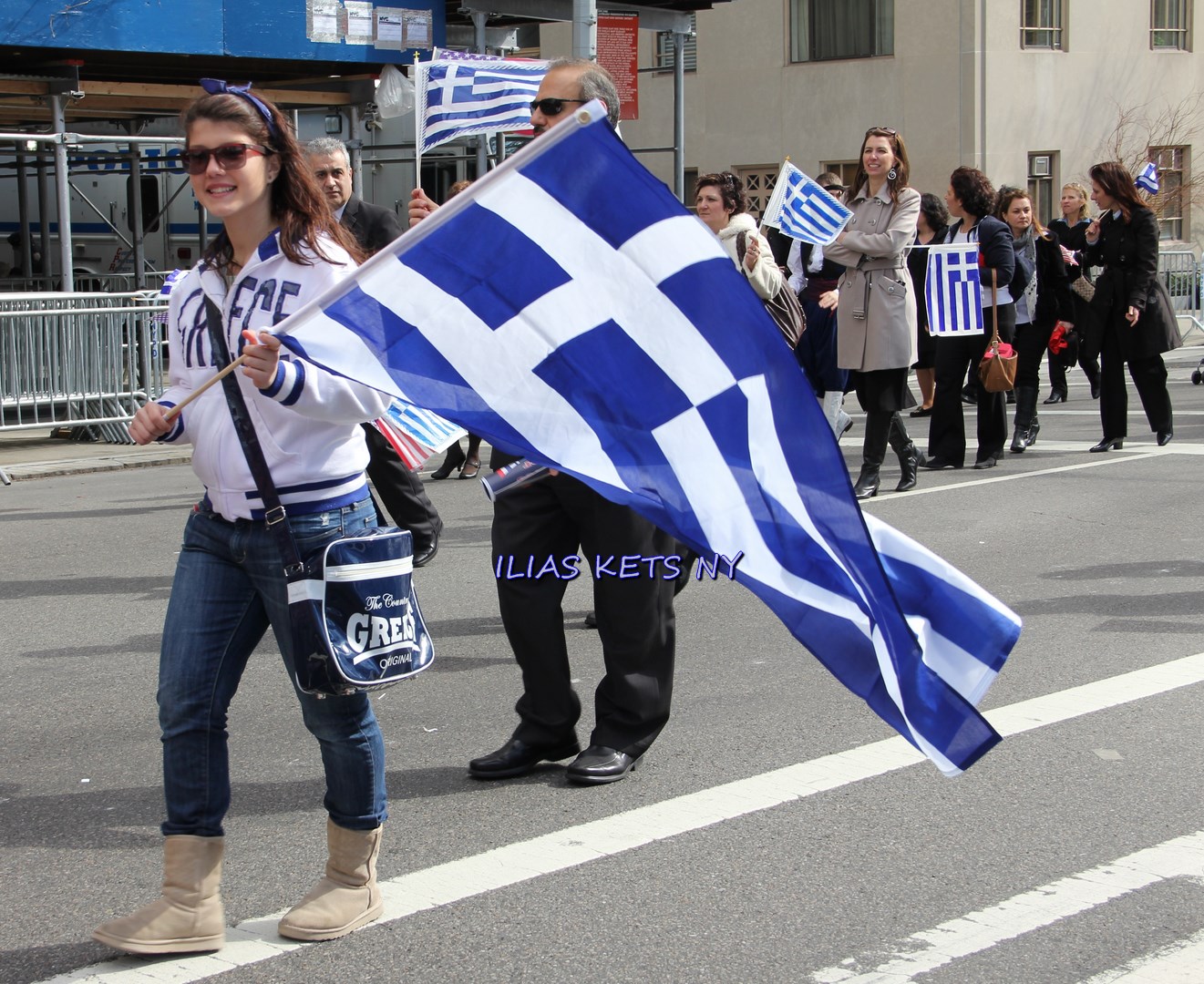 Η ΜΕΓΑΛΕΙΩΔΗΣ ΠΑΡΕΛΑΣΗ ΤΩΝ ΕΛΛΗΝΩΝ ΣΤΗ ΝΕΑ ΥΟΡΚΗ 2013. ΑΠΙΘΑΝΟ ...