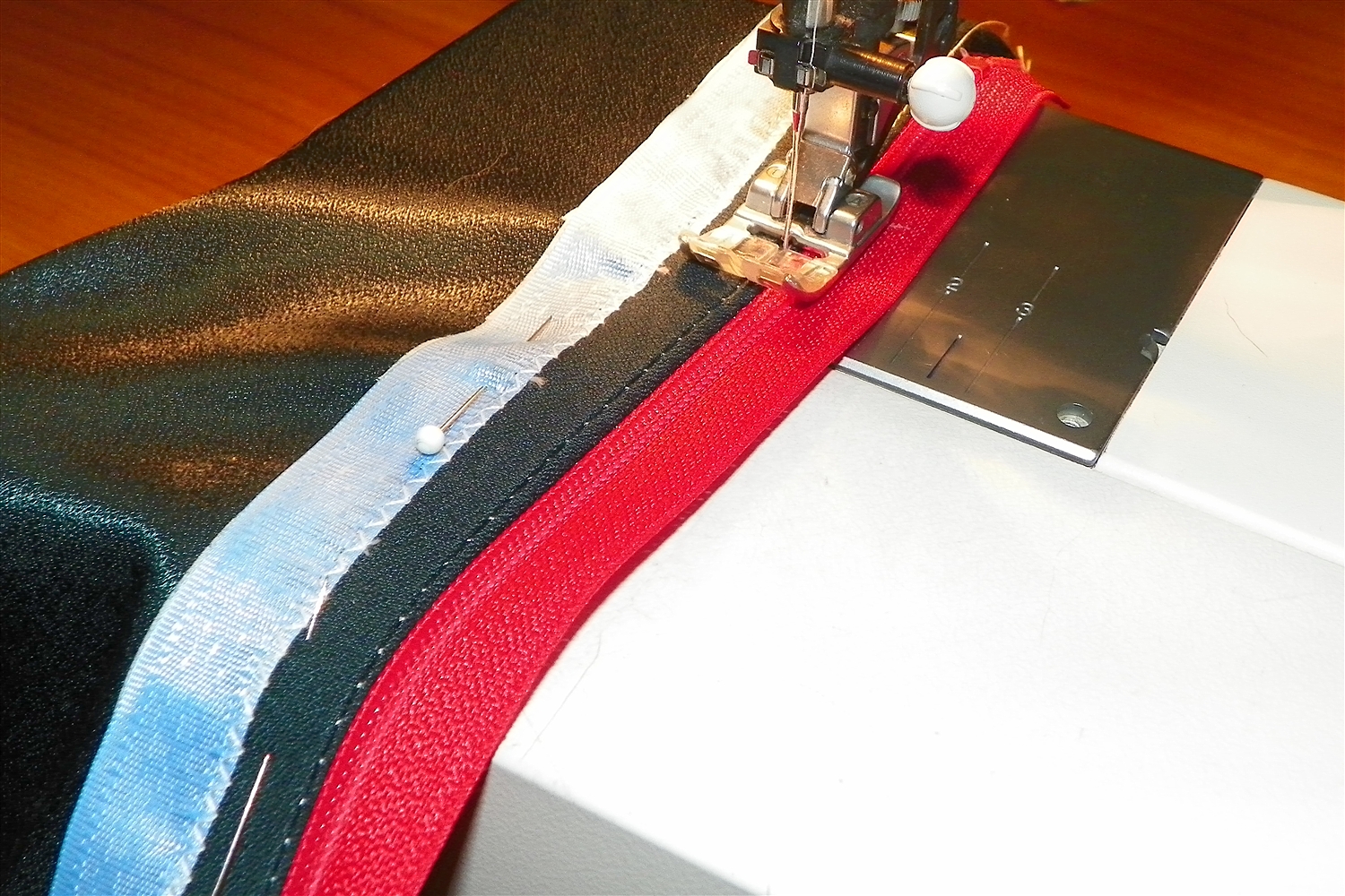 Elegant Obasan's Custom Creation Project: Closed Ended Lap Zipper On A ...