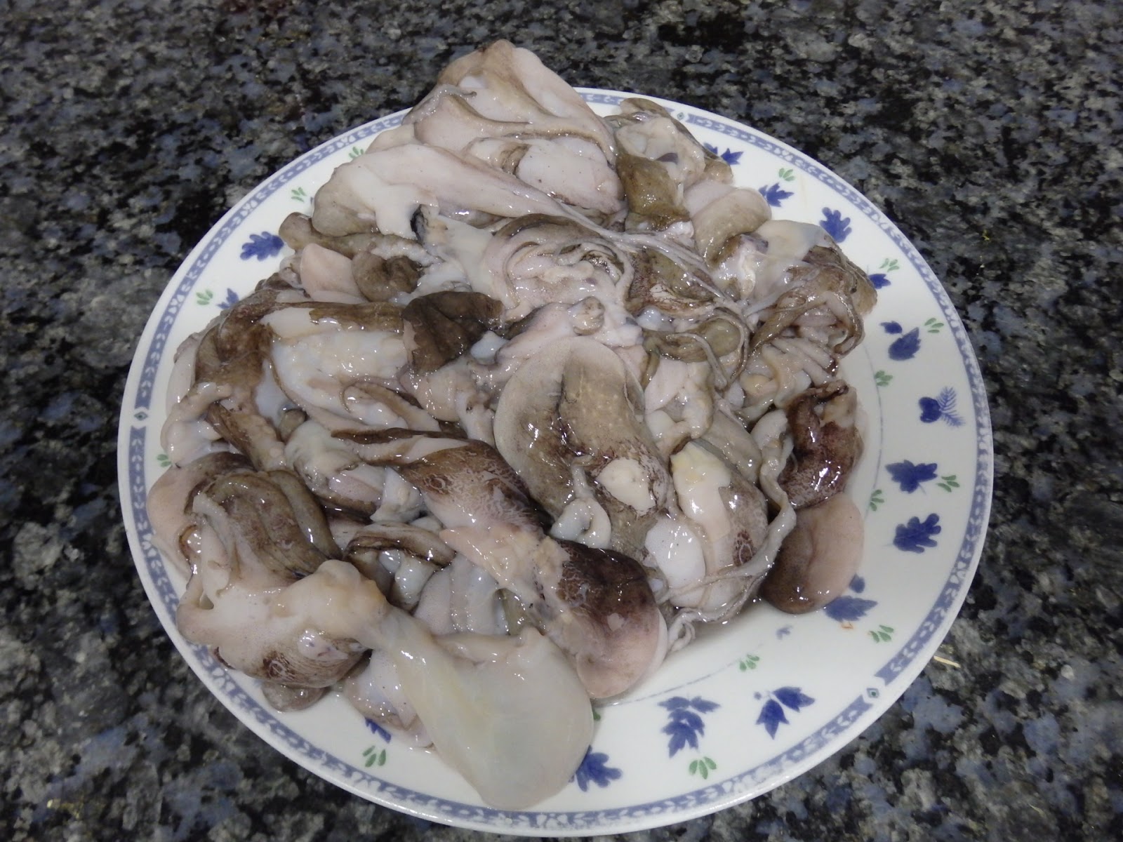 OSUKAA IS COOKING: PULPITOS CON CEBOLLA Y SALSA TERIYAKI / BABY OCTOPUS ...