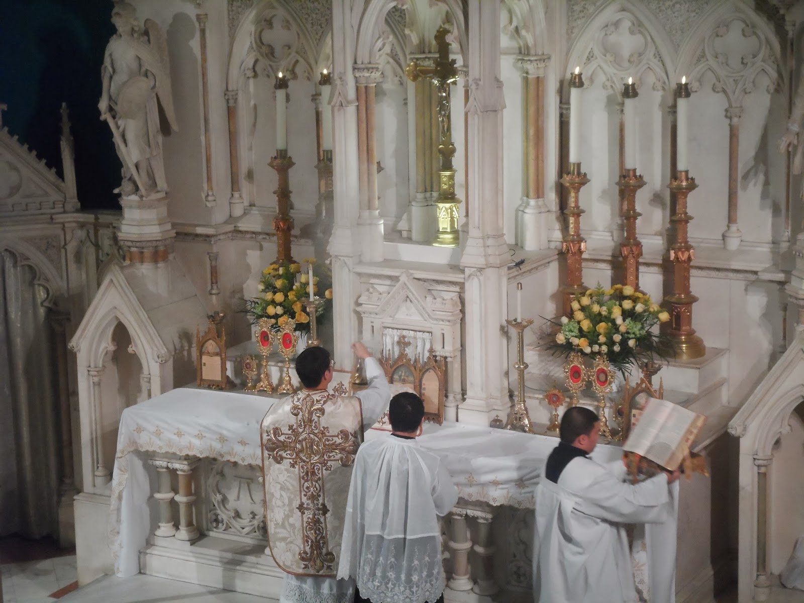 Traditional † Catholicism: Sunday, February 2nd, 2014 - Candlemas and ...