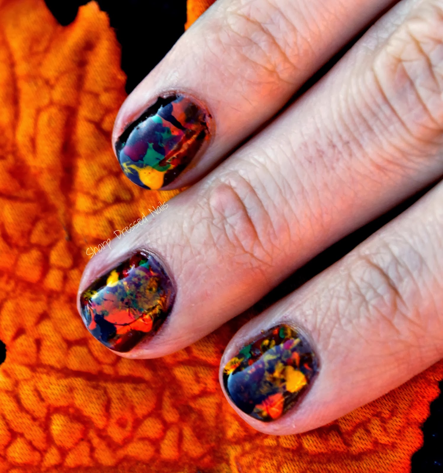 Sharp Dressed Nails: Abstract Fall Nails
