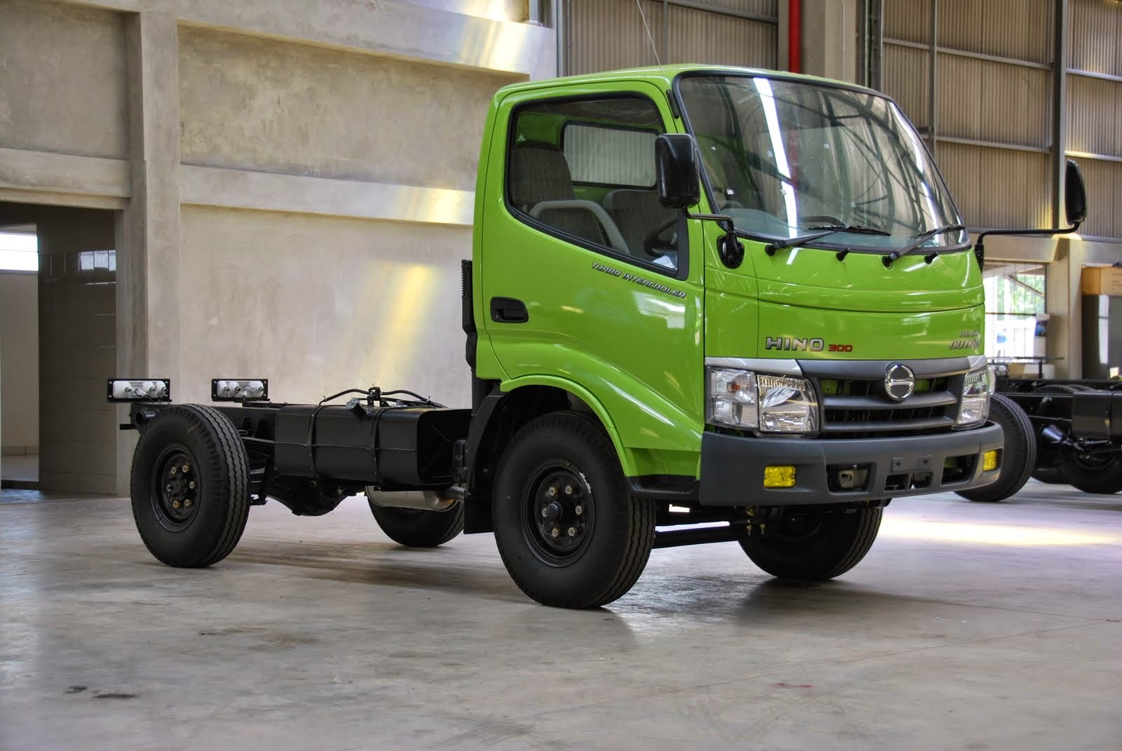 MY HINO: DUTRO 110
