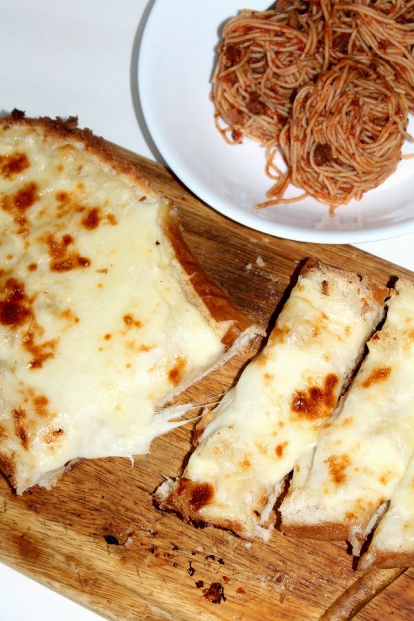 On The Menu: Cheesy Italian Bread |Sunny Days & Starry Nights