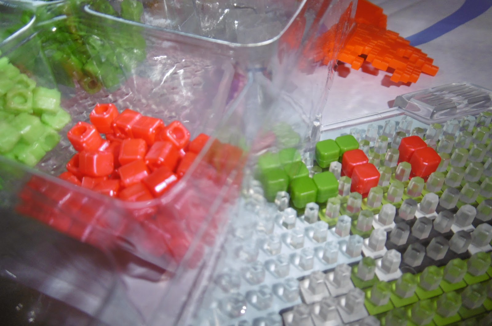 Madhouse Family Reviews: Qixels Kingdom Castle Attack review