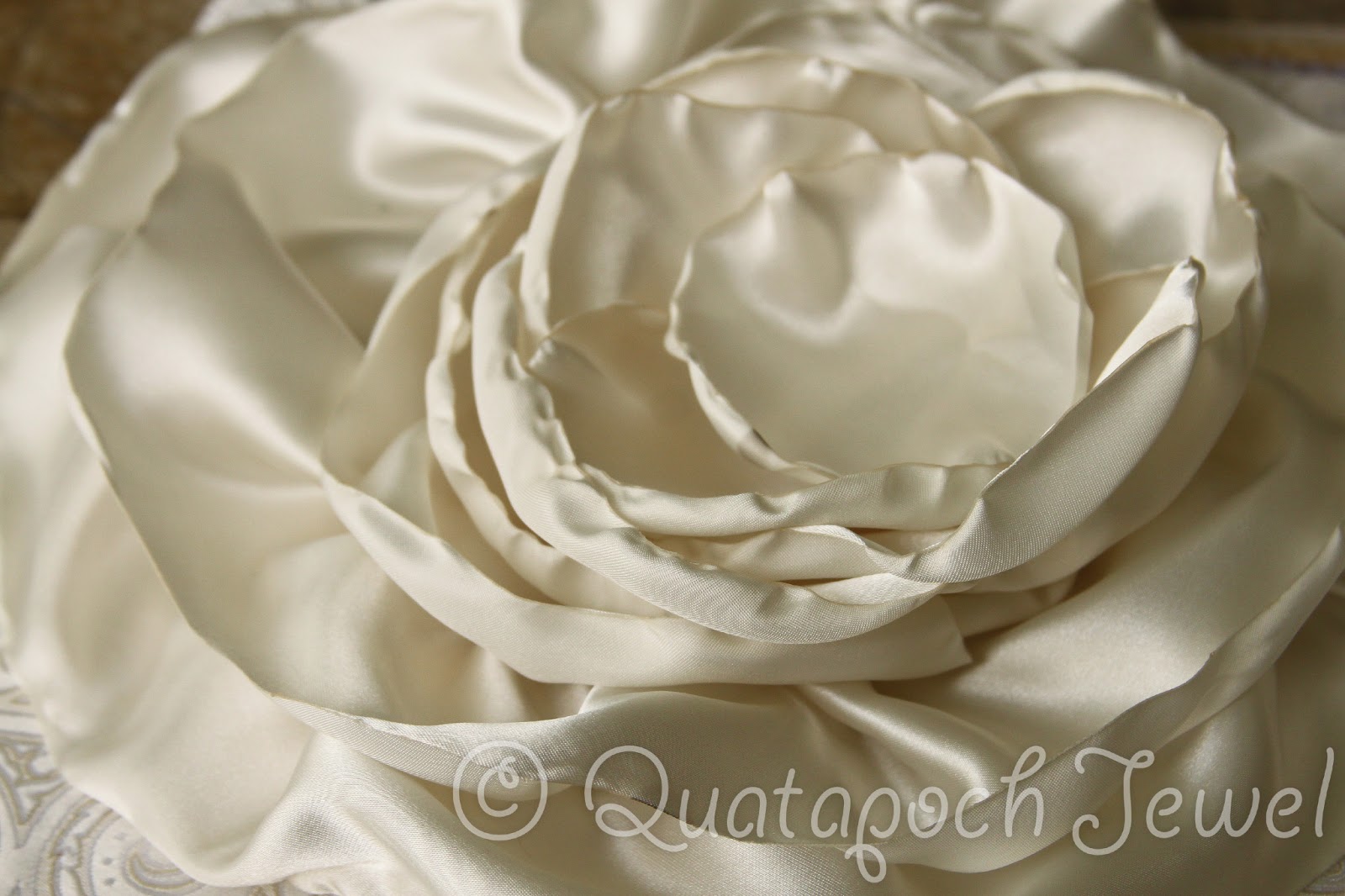 Threads and Pencils: The Wedding Flower...mini tutorial