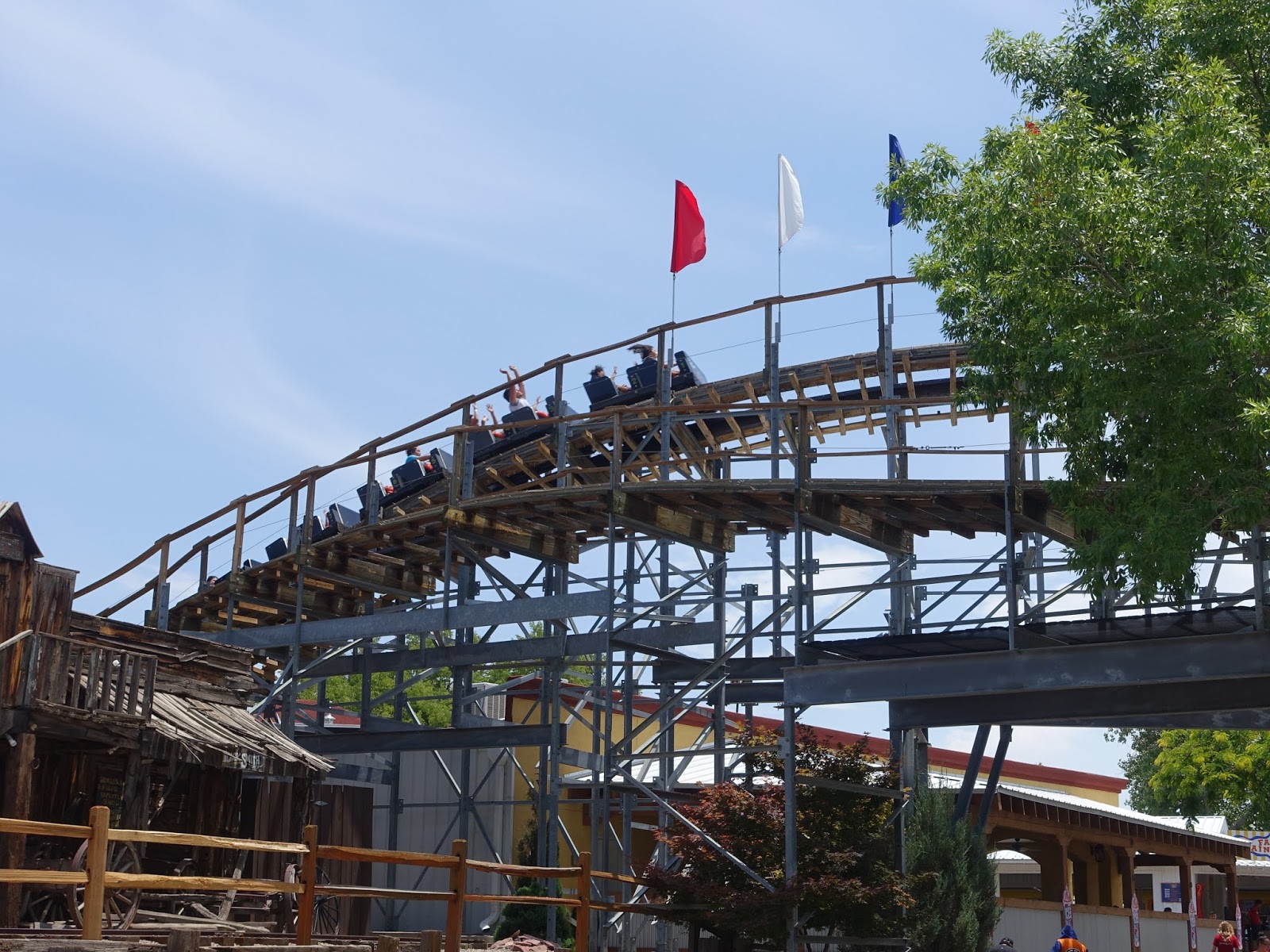 Rattlesnake Tour: Cliff's Amusement Park
