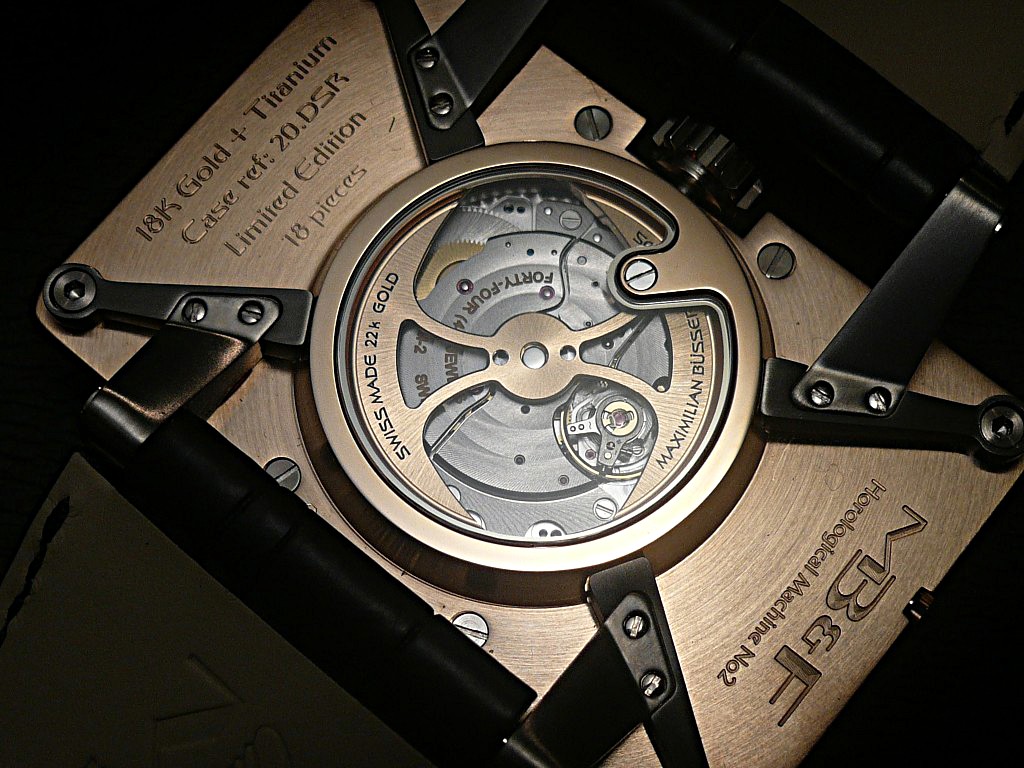 MB&F: HM2-Black et Red SV