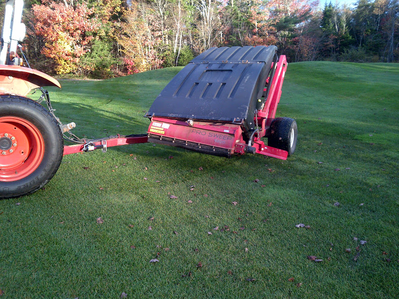 Bobs Shop: Toro Pro Sweeper on 5040 Kubota Tractor