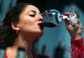 EL ALCOHOLISMO: ¿Por qué el alcohol es una droga?