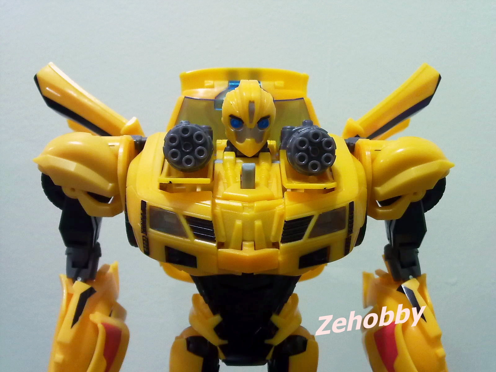 Zehobby: ~ Transformers Prime Weaponizer Bumblebee