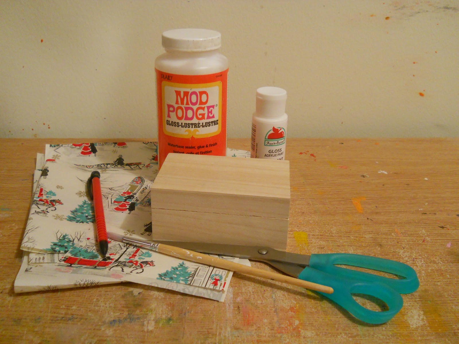 Wrapping Paper Saver DIY - Running With A Glue Gun