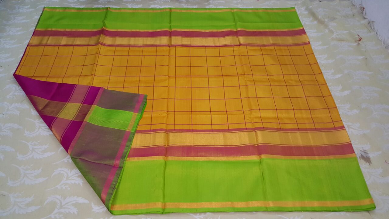 Indian Traditional Handloom Sarees: Uppada Checks silk sarees with blouse