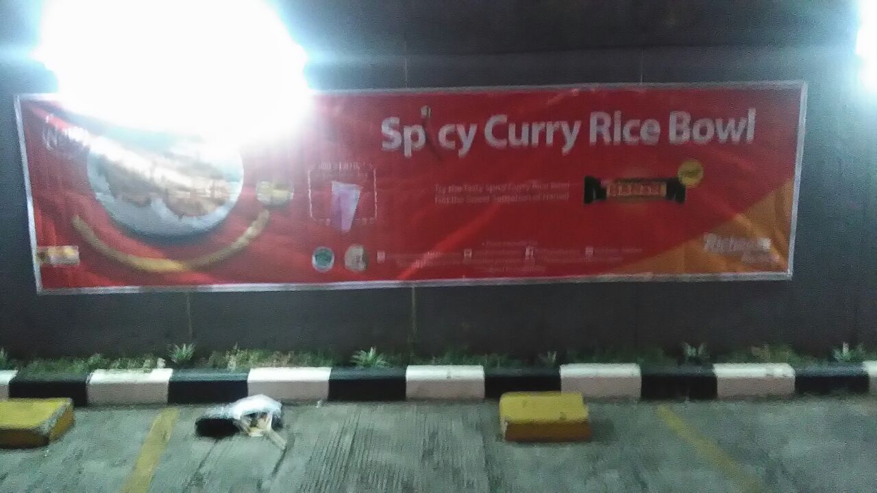 Spanduk Event Promo New Spicy Curry Rice Bowl dan Kids Meal @ Richeese ...