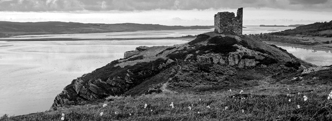 Tour Scotland: Old Travel Blog Photograph Castle Varrich Scotland