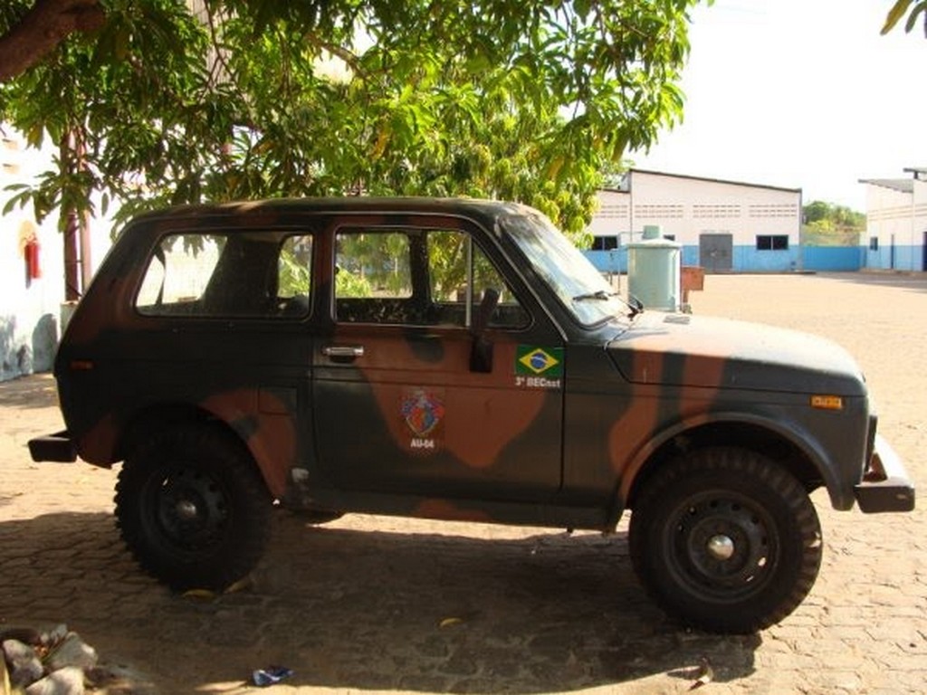 Viaturas Brasil: Lada Niva - Exército