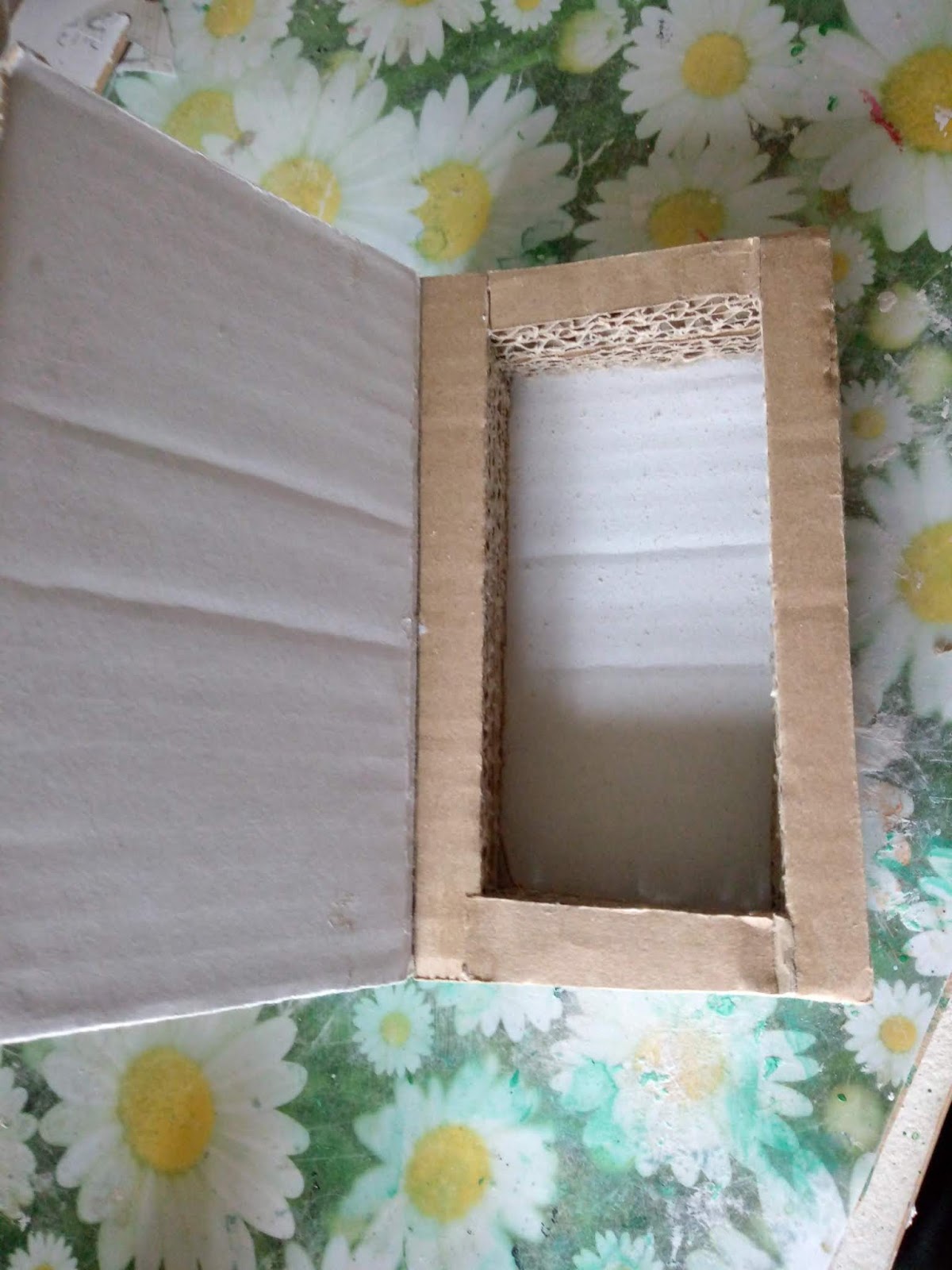 El Refugio de Lirtea: CAJA LIBRO,CARTONAJE