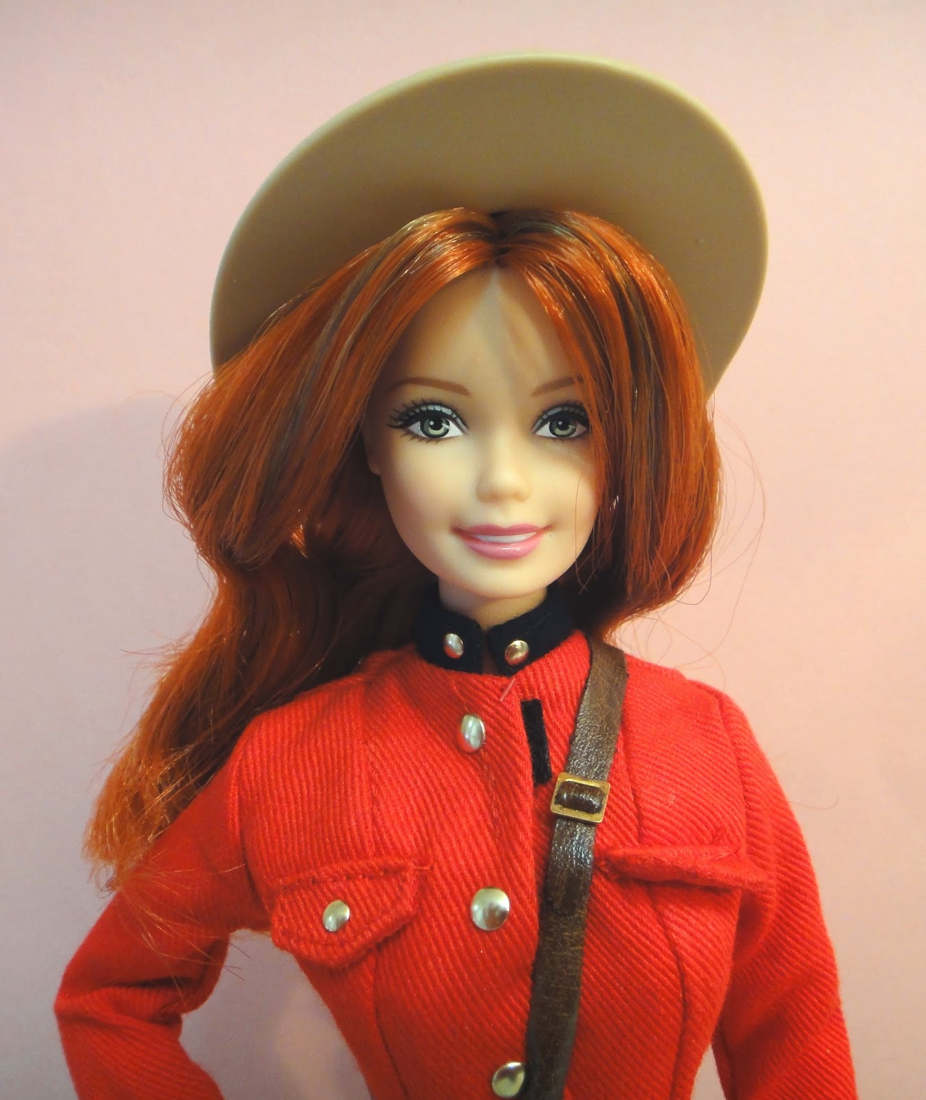 Mis Muñecas: BARBIE CANADÁ Y BARBIE ARGENTINA