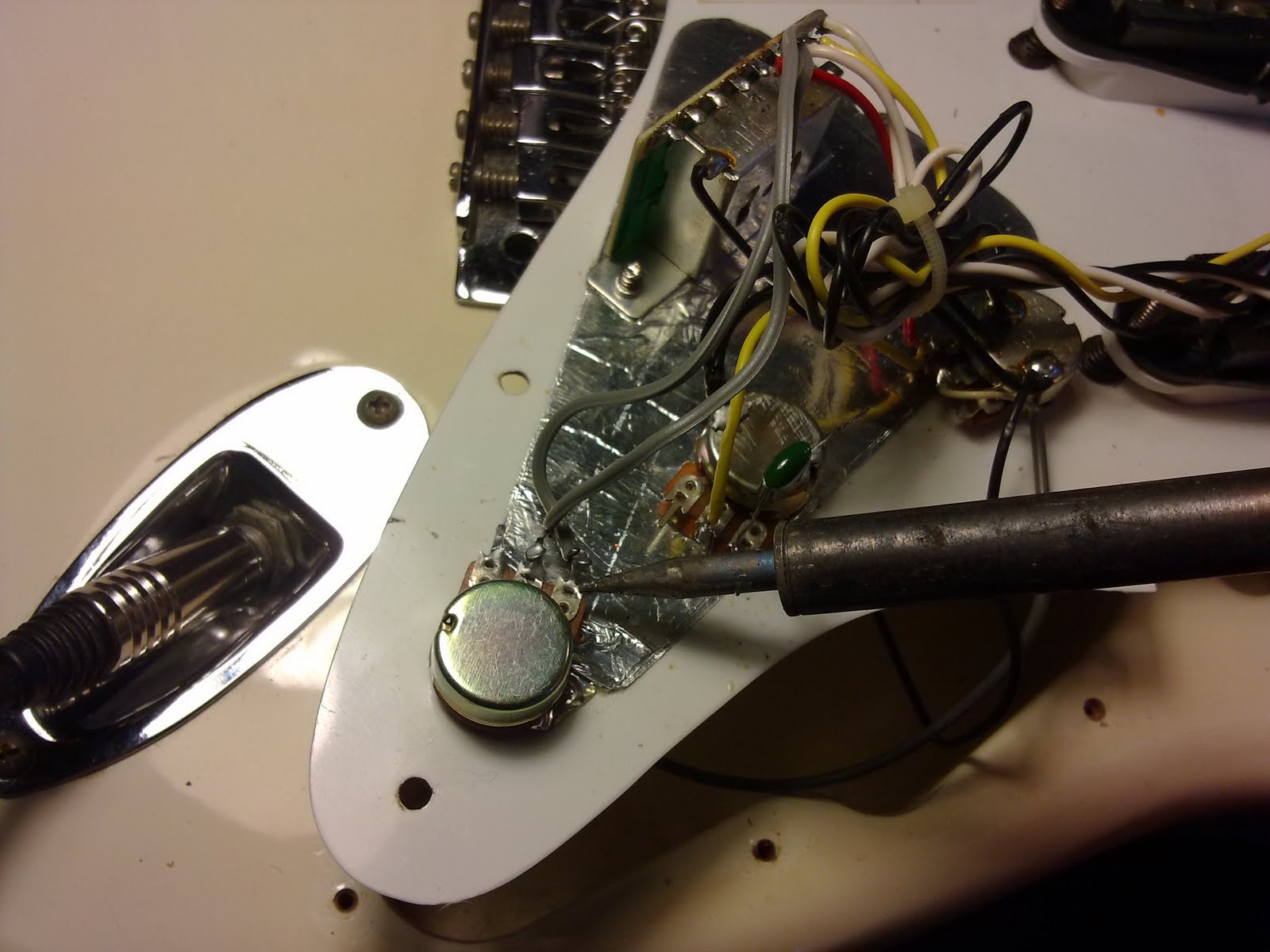 HT Guitars: Fralin Blender Mod