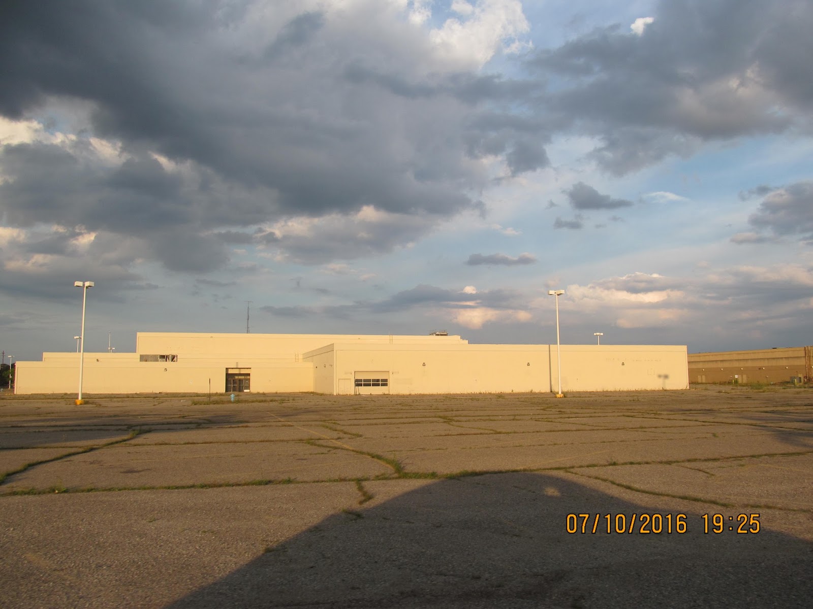 Trip to the Mall: Summit Place Mall- [Waterford Township (Pontiac ...