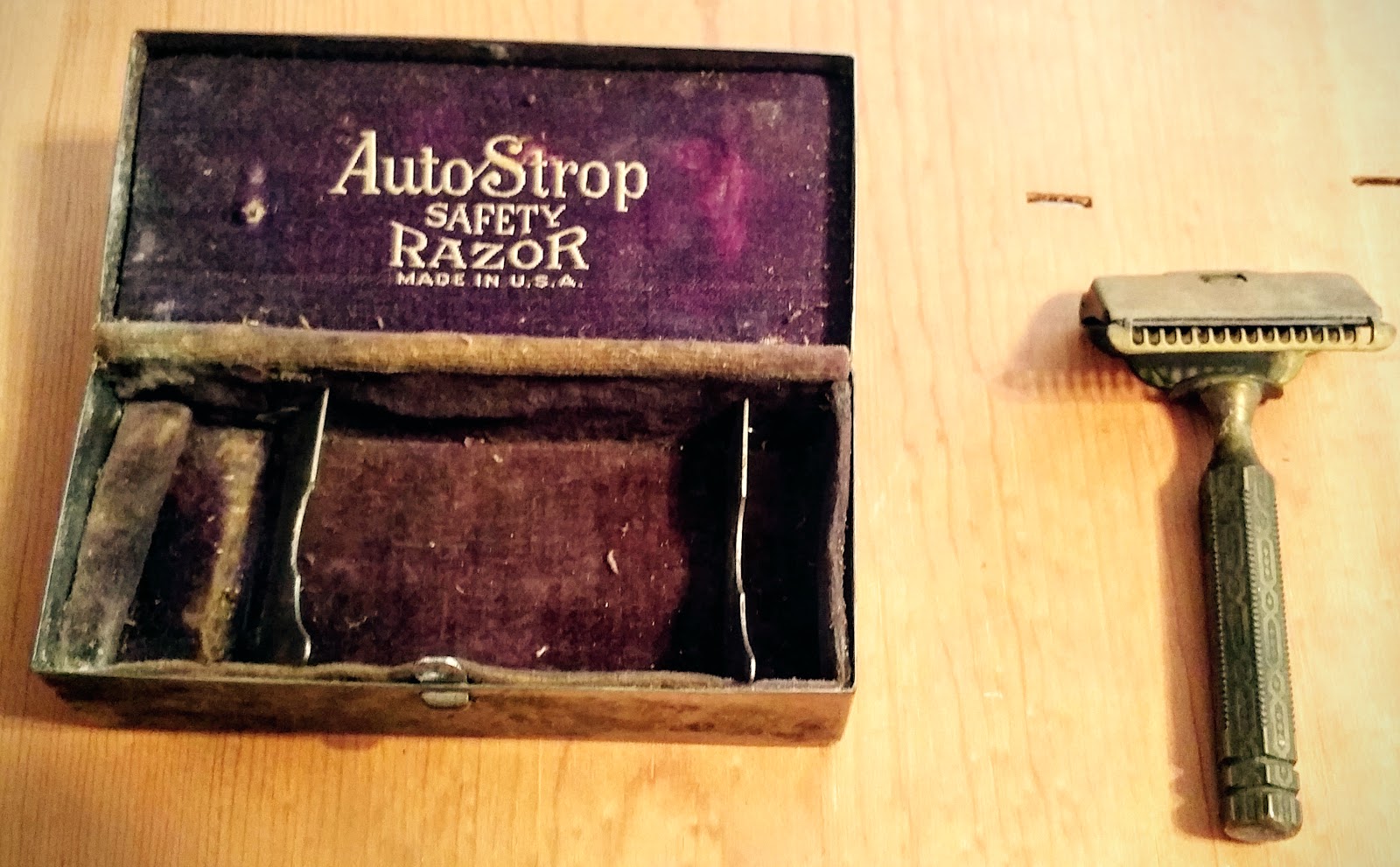History and Culture by Bicycle: Private Collection: Auto Strop Safety Razor